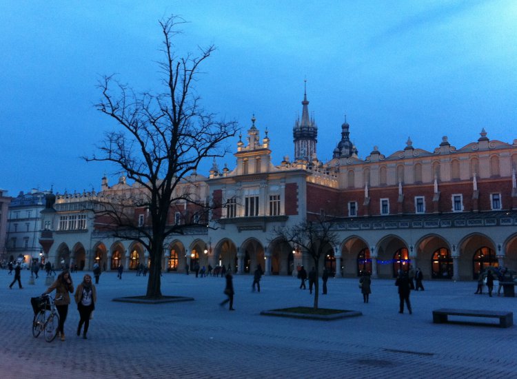 Cloth Hall | Kraków Sightseeing | Krakow